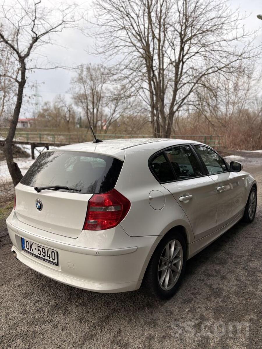 Balts BMW 118 2009 Jelgava, ar dzinēja tilpumu 2.00 L un nobraukumu 261 tūkst. km par 3300 €, foto 5 vietnē AUTOMOTO.COM.LV