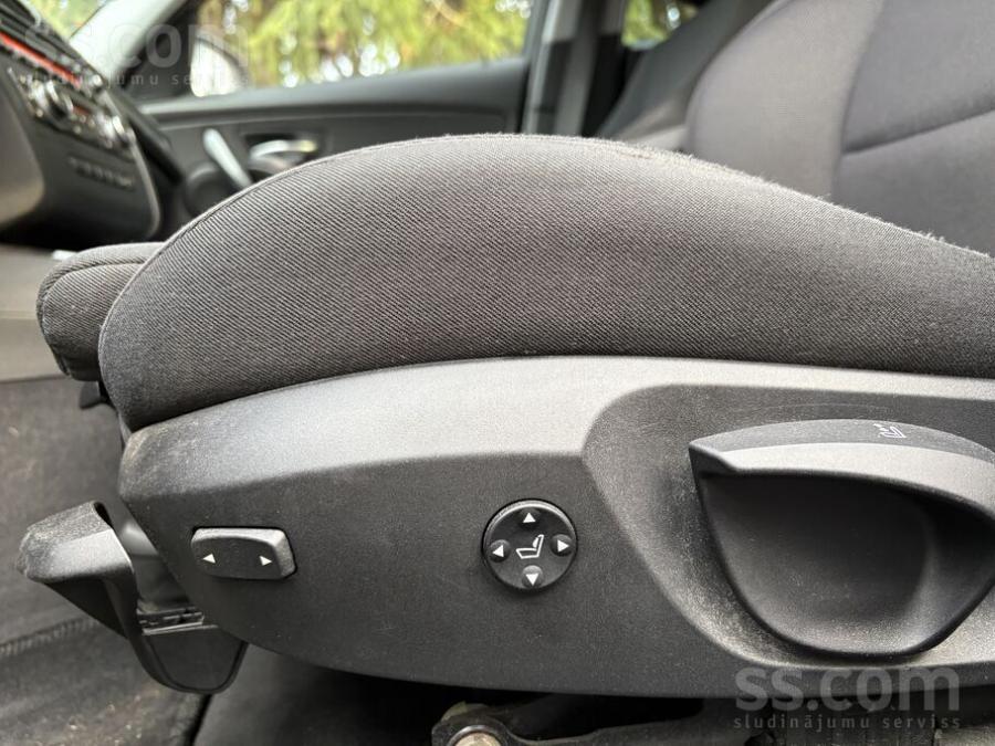Balts BMW 118 2009 Jelgava, ar dzinēja tilpumu 2.00 L un nobraukumu 265 tūkst. km par 3650 €, foto 7 vietnē AUTOMOTO.COM.LV