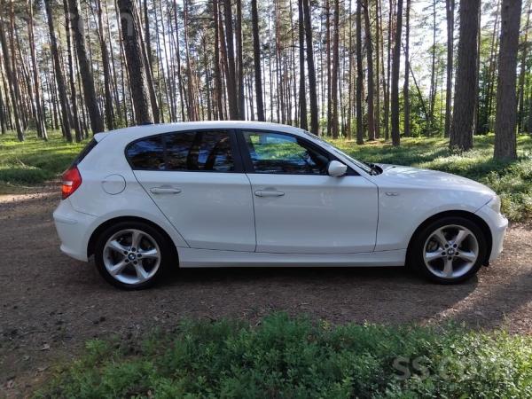 White BMW 118 2009 in Riga, with an engine capacity of 2.00 L and mileage of 232 thousand km for 4500 €, photo 3 on AUTOMOTO.COM.LV