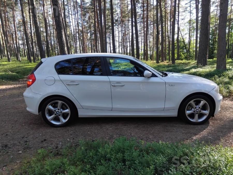White BMW 118 2009 in Riga, with an engine capacity of 2.00 L and mileage of 232 thousand km for 4100 €, photo 4 on AUTOMOTO.COM.LV