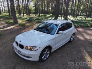 White BMW 118 2009 in Riga, with an engine capacity of 2.00 L and mileage of 232 thousand km for 4100 €, photo 5 on AUTOMOTO.COM.LV