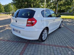Белый БМВ 118 2009 в Каунас, объемом двигателя 2.00 л и пробегом 289 тыс. км за 3950 €, фото 8 на AUTOMOTO.COM.LV