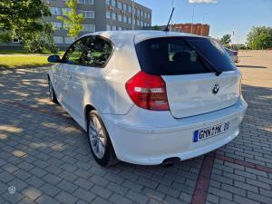 Белый БМВ 118 2009 в Каунас, объемом двигателя 2.00 л и пробегом 289 тыс. км за 3950 €, фото 9 на AUTOMOTO.COM.LV