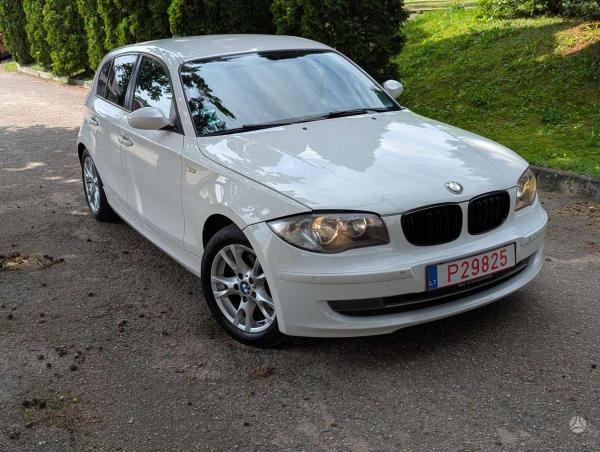 White BMW 118 2009 in Prienai, with an engine capacity of 2.00 L and mileage of 273 thousand km for 4150 €, photo 2 on AUTOMOTO.COM.LV