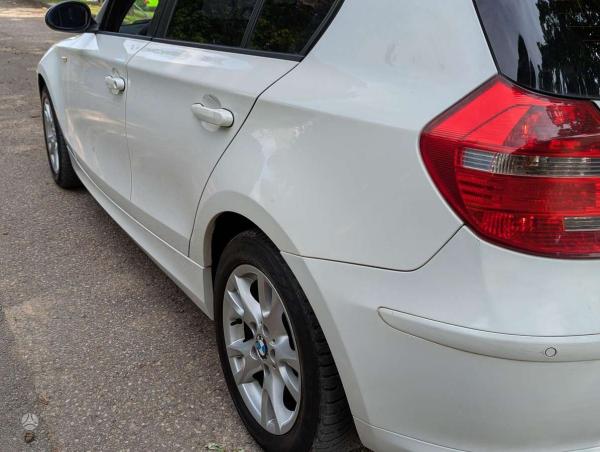 White BMW 118 2009 in Prienai, with an engine capacity of 2.00 L and mileage of 273 thousand km for 4150 €, photo 10 on AUTOMOTO.COM.LV