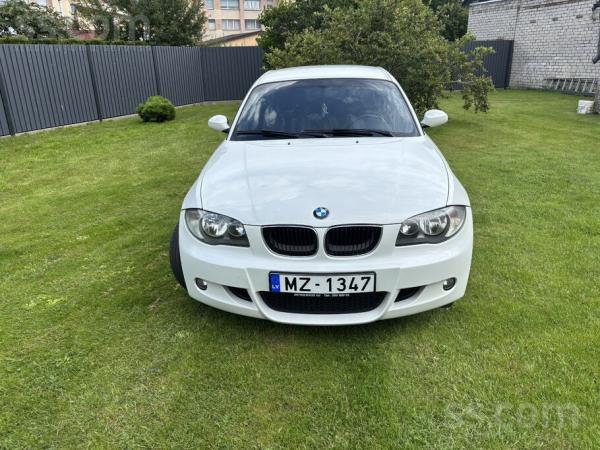 White BMW 118 2009 in Liepaja, with an engine capacity of 2.00 L and mileage of 231 thousand km for 3700 €, photo 4 on AUTOMOTO.COM.LV