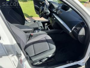 Balts BMW 118 2009 Rīga, ar dzinēja tilpumu 2.00 L un nobraukumu 254 tūkst. km par 3900 €, foto 16 vietnē AUTOMOTO.COM.LV