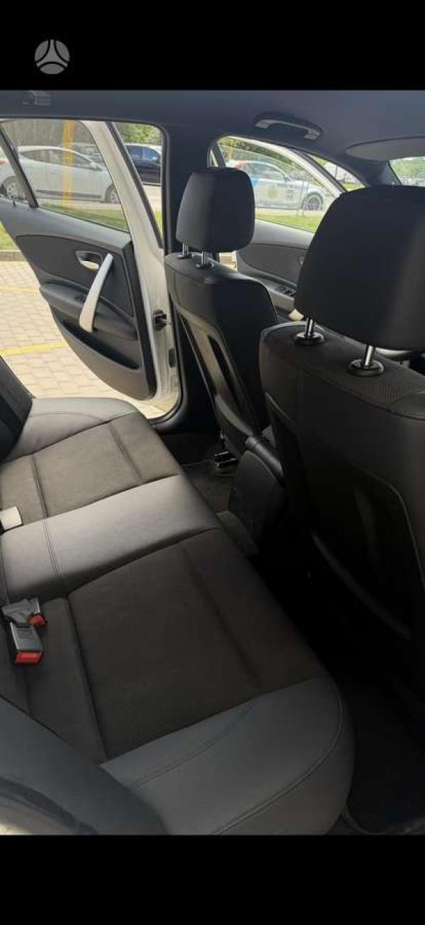 Balts BMW 118 2009 Viļņa, ar dzinēja tilpumu 2.00 L un nobraukumu 416 tūkst. km par 2300 €, foto 4 vietnē AUTOMOTO.COM.LV