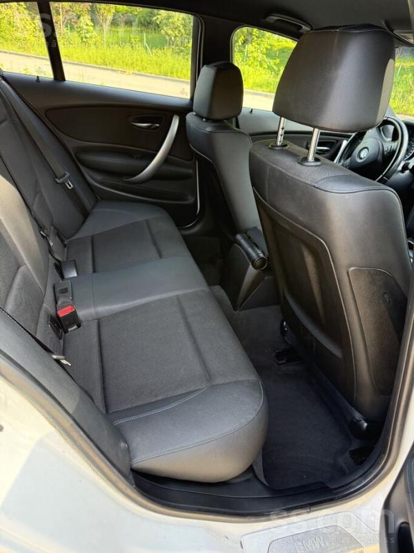 Balts BMW 118 2009 Ogre, ar dzinēja tilpumu 2.00 L un nobraukumu 265 tūkst. km par 3900 €, foto 9 vietnē AUTOMOTO.COM.LV