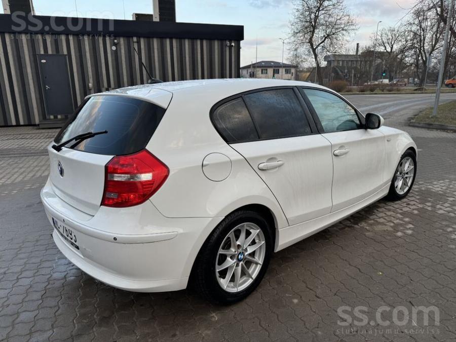 White BMW 118 2010 in Dobele, with an engine capacity of 2.00 L and mileage of 0 thousand km for 3300 €, photo 5 on AUTOMOTO.COM.LV