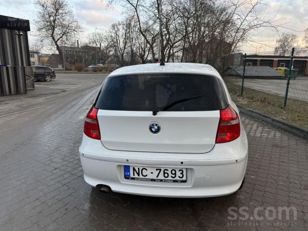 Balts BMW 118 2010 Dobele, ar dzinēja tilpumu 2.00 L un nobraukumu 0 tūkst. km par 3300 €, foto 5 vietnē AUTOMOTO.COM.LV