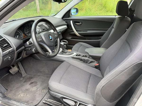 Balts BMW 118 2010 Viļņa, ar dzinēja tilpumu 2.00 L un nobraukumu 203 tūkst. km par 2900 €, foto 8 vietnē AUTOMOTO.COM.LV