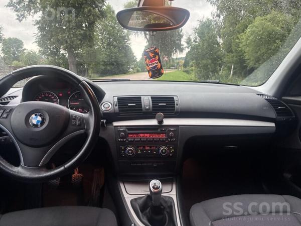 Balts BMW 118 2011 Rīga, ar dzinēja tilpumu 2.00 L un nobraukumu 326 tūkst. km par 3850 €, foto 5 vietnē AUTOMOTO.COM.LV