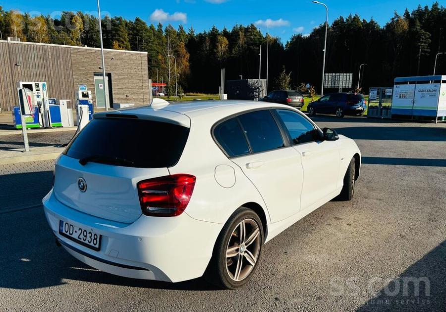 Balts BMW 118 2011 Rīga, ar dzinēja tilpumu 2.00 L un nobraukumu 271 tūkst. km par 5500 €, foto 4 vietnē AUTOMOTO.COM.LV