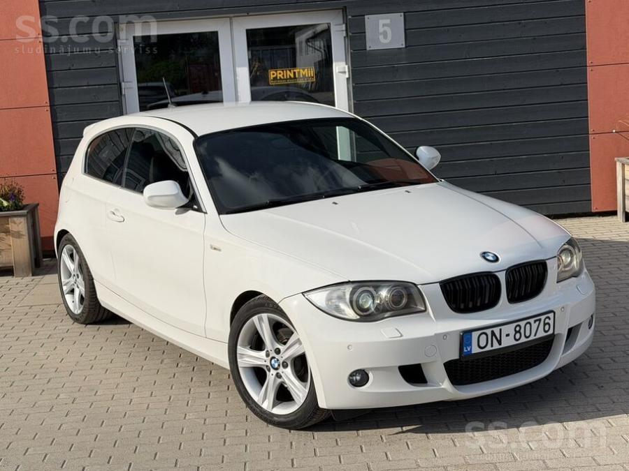 White BMW 118 2011 in Cesis, with an engine capacity of 2.00 L and mileage of 282 thousand km for 5890 €, photo 1 on AUTOMOTO.COM.LV