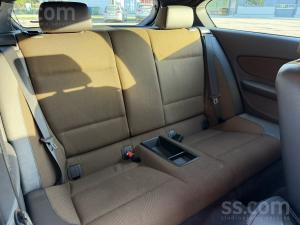 White BMW 118 2011 in Cesis, with an engine capacity of 2.00 L and mileage of 282 thousand km for 5890 €, photo 13 on AUTOMOTO.COM.LV