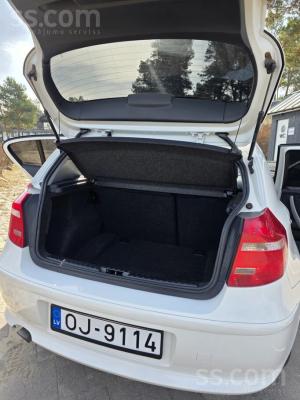 Balts BMW 118 2011 Tukums, ar dzinēja tilpumu 2.00 L un nobraukumu 262 tūkst. km par 5500 €, foto 5 vietnē AUTOMOTO.COM.LV