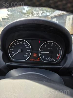 Balts BMW 118 2011 Tukums, ar dzinēja tilpumu 2.00 L un nobraukumu 262 tūkst. km par 5500 €, foto 6 vietnē AUTOMOTO.COM.LV