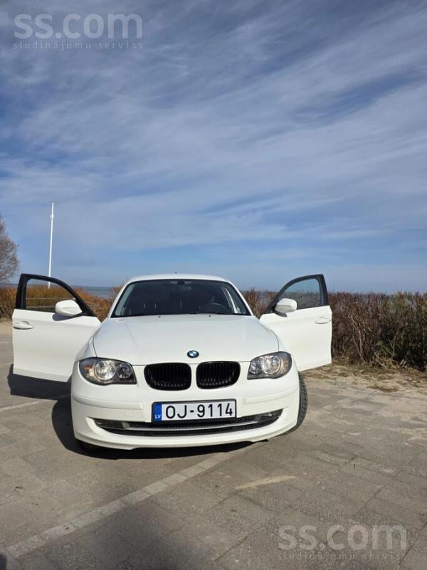 Balts BMW 118 2011 Tukums, ar dzinēja tilpumu 2.00 L un nobraukumu 262 tūkst. km par 5500 €, foto 3 vietnē AUTOMOTO.COM.LV