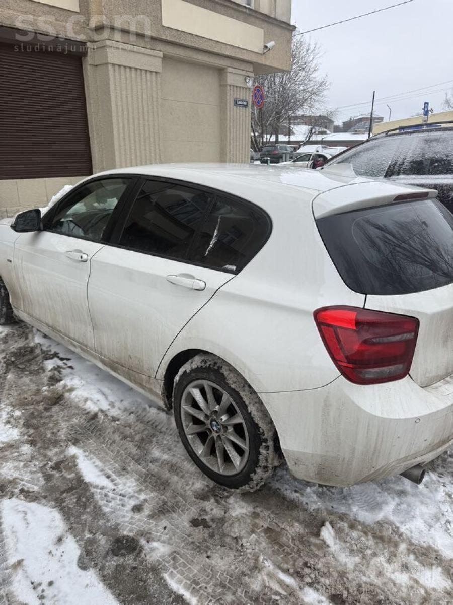 White BMW 118 2012 in Riga, with an engine capacity of 1.80 L and mileage of 250 thousand km for 6500 €, photo 3 on AUTOMOTO.COM.LV