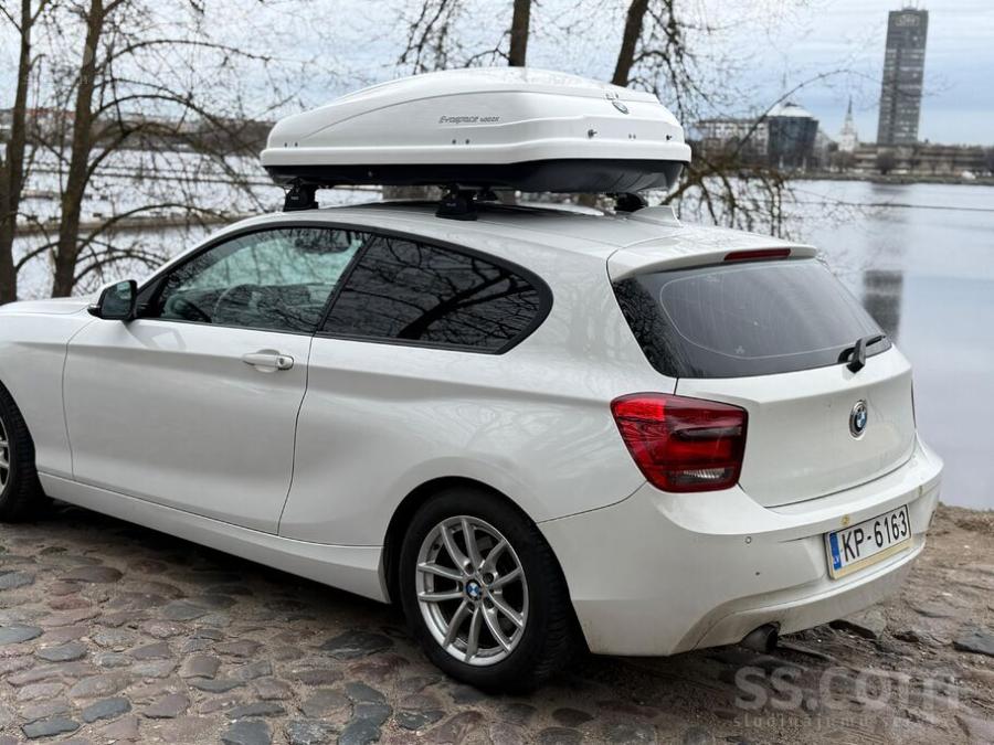 White BMW 118 2013 in Jurmala, with an engine capacity of 1.60 L and mileage of 266 thousand km for 5900 €, photo 6 on AUTOMOTO.COM.LV