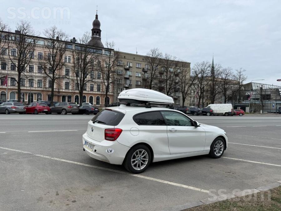 White BMW 118 2013 in Jurmala, with an engine capacity of 1.60 L and mileage of 266 thousand km for 5900 €, photo 7 on AUTOMOTO.COM.LV