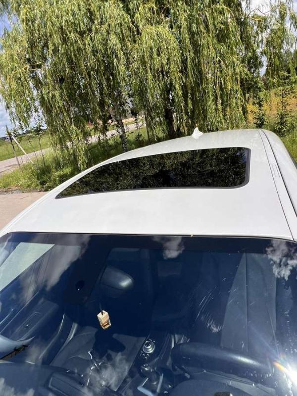White BMW 118 2013 in Kaunas, with an engine capacity of 2.00 L and mileage of 229 thousand km for 7850 €, photo 6 on AUTOMOTO.COM.LV