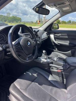White BMW 118 2013 in Kaunas, with an engine capacity of 2.00 L and mileage of 229 thousand km for 7850 €, photo 9 on AUTOMOTO.COM.LV