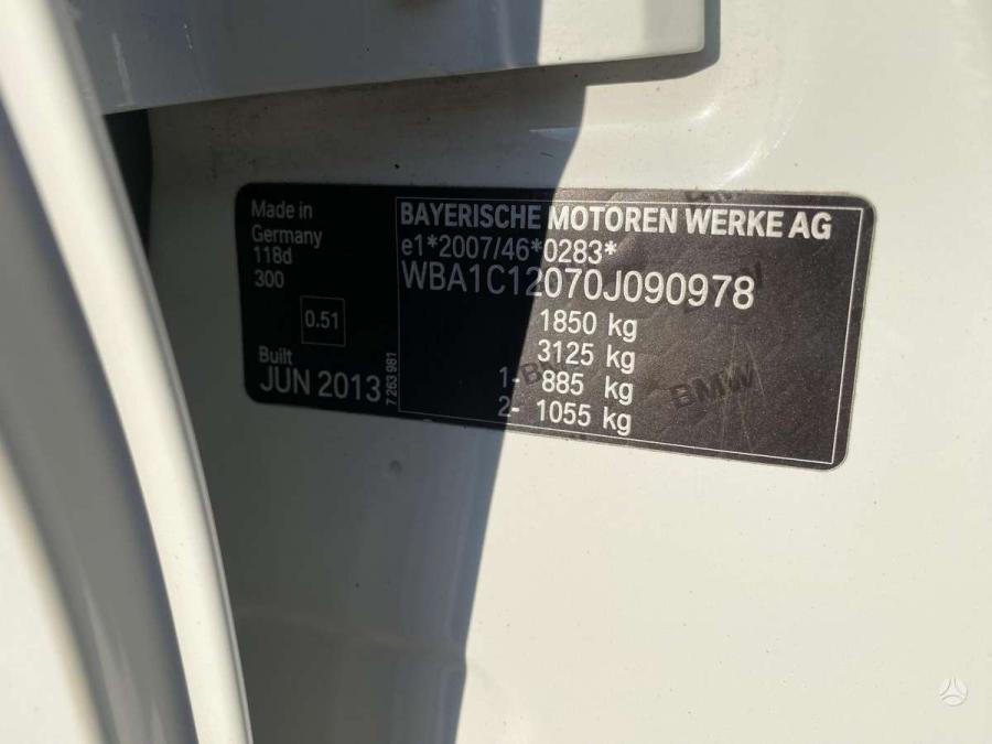 Balts BMW 118 2013 Joniškis, ar dzinēja tilpumu 2.00 L un nobraukumu 118 tūkst. km par 2300 €, foto 13 vietnē AUTOMOTO.COM.LV