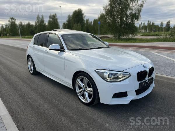 White BMW 118 2015 in Jelgava, with an engine capacity of 2.00 L and mileage of 225 thousand km for 10700 €, photo 1 on AUTOMOTO.COM.LV