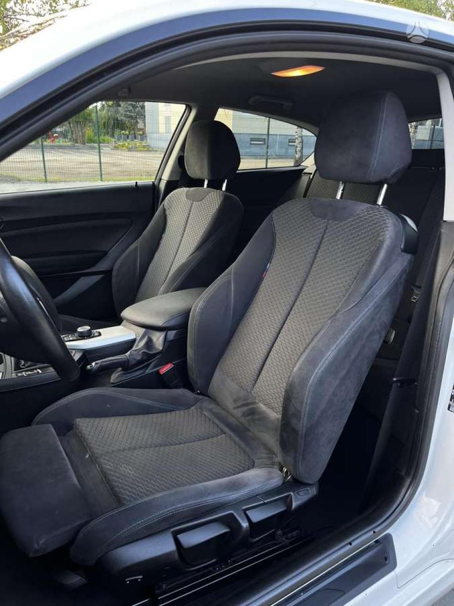 Balts BMW 118 2016 Ukmergė, ar dzinēja tilpumu 1.50 L un nobraukumu 111 tūkst. km par 9100 €, foto 25 vietnē AUTOMOTO.COM.LV
