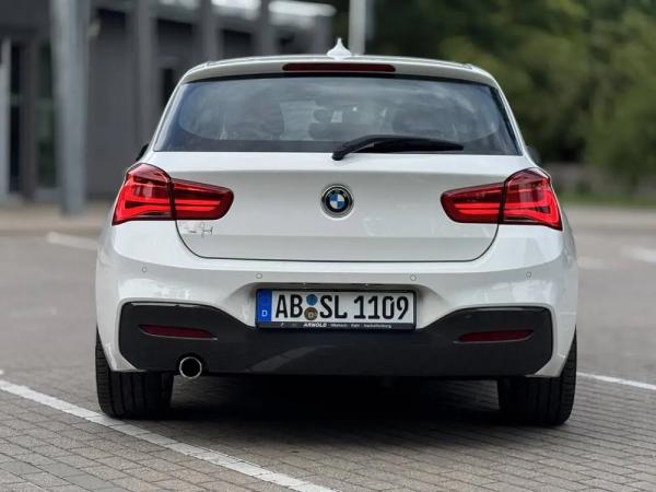 White BMW 118 2017 in Jurmala, with an engine capacity of 2.00 L and mileage of 285 thousand km for 9390 €, photo 5 on AUTOMOTO.COM.LV
