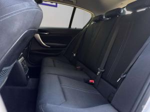 White BMW 118 2018 in Klaipeda, with an engine capacity of 1.50 L and mileage of 252 thousand km for 10499 €, photo 12 on AUTOMOTO.COM.LV