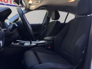White BMW 118 2018 in Klaipeda, with an engine capacity of 1.50 L and mileage of 252 thousand km for 10499 €, photo 15 on AUTOMOTO.COM.LV