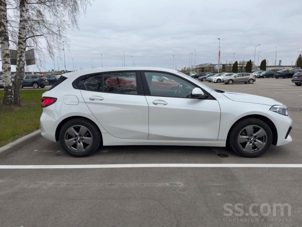 BMW 118 2019 Rīga vietnē Balts BMW 118 2019 Rīga, ar dzinēja tilpumu 1.50 L un nobraukumu 71 tūkst. km par 14500 €, foto 5 vietnē AUTOMOTO.COM.LV
