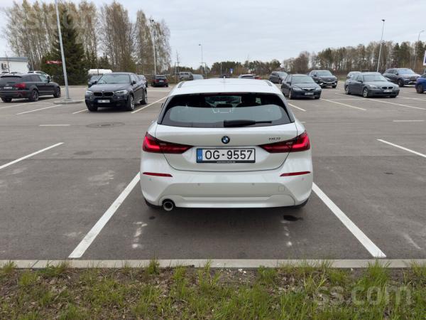 BMW 118 2019 Rīga vietnē Balts BMW 118 2019 Rīga, ar dzinēja tilpumu 1.50 L un nobraukumu 71 tūkst. km par 14500 €, foto 7 vietnē AUTOMOTO.COM.LV
