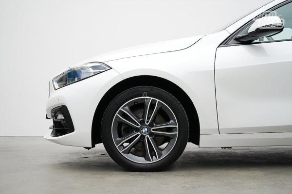 Balts BMW 118 2020 Kauņa, ar dzinēja tilpumu 0.00 L un nobraukumu 74 tūkst. km par 23138 €, foto 2 vietnē AUTOMOTO.COM.LV