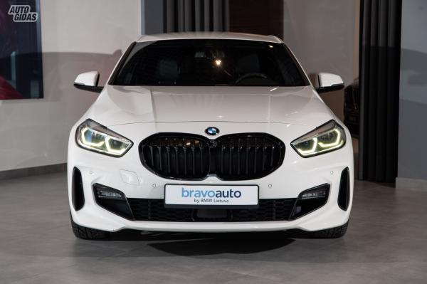 Balts BMW 118 2020 Kauņa, ar dzinēja tilpumu 1.50 L un nobraukumu 110 tūkst. km par 18771 €, foto 2 vietnē AUTOMOTO.COM.LV