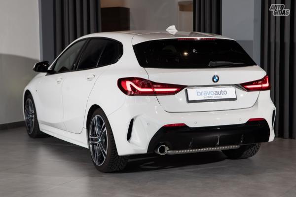 Balts BMW 118 2020 Kauņa, ar dzinēja tilpumu 1.50 L un nobraukumu 110 tūkst. km par 18771 €, foto 5 vietnē AUTOMOTO.COM.LV