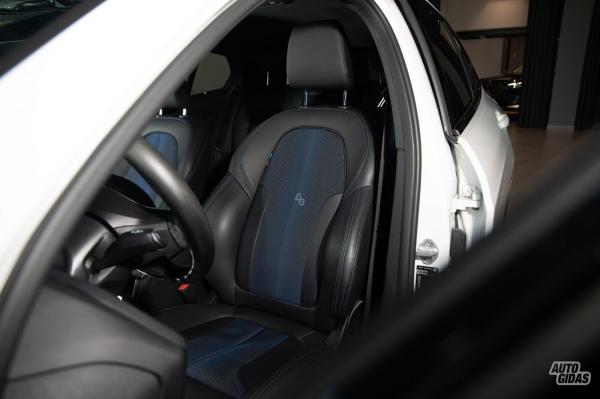 Balts BMW 118 2020 Kauņa, ar dzinēja tilpumu 1.50 L un nobraukumu 110 tūkst. km par 18771 €, foto 10 vietnē AUTOMOTO.COM.LV