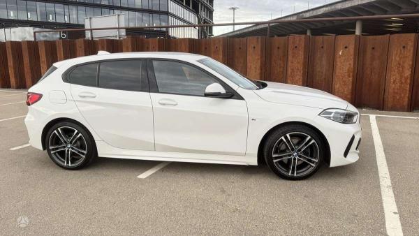 Balts BMW 118 2020 Kauņa, ar dzinēja tilpumu 2.00 L un nobraukumu 239 tūkst. km par 14600 €, foto 4 vietnē AUTOMOTO.COM.LV