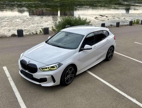Balts BMW 118 2020 Kauņa, ar dzinēja tilpumu 2.00 L un nobraukumu 239 tūkst. km par 14600 €, foto 9 vietnē AUTOMOTO.COM.LV
