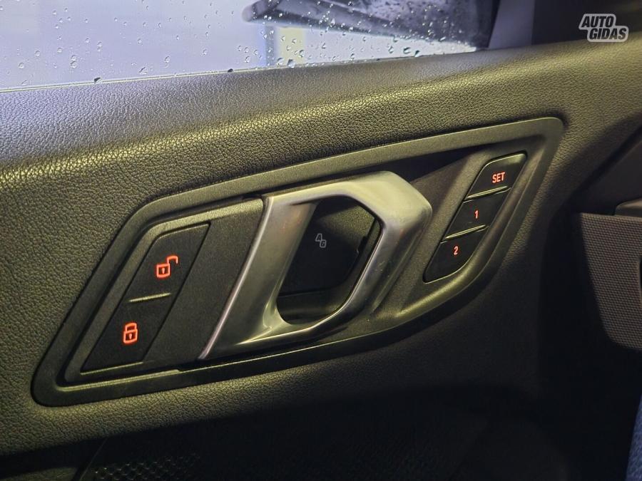 Balts BMW 118 2021 Kauņa, ar dzinēja tilpumu 2.00 L un nobraukumu 160 tūkst. km par 13950 €, foto 19 vietnē AUTOMOTO.COM.LV