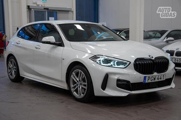 White BMW 118 2022 in Kaunas, with an engine capacity of 0.00 L and mileage of 84 thousand km for 24208 €, photo 3 on AUTOMOTO.COM.LV