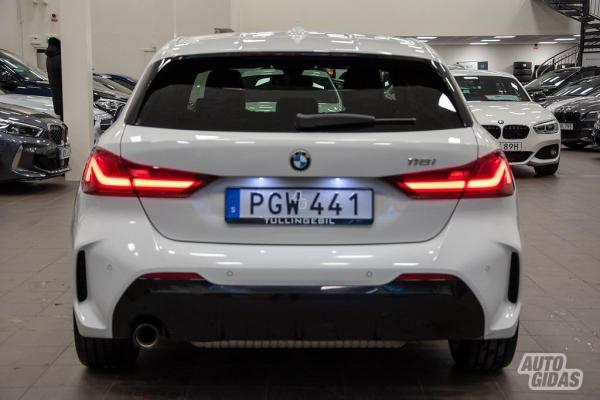 White BMW 118 2022 in Kaunas, with an engine capacity of 0.00 L and mileage of 84 thousand km for 24208 €, photo 5 on AUTOMOTO.COM.LV