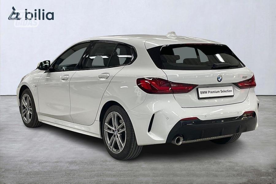 Balts BMW 118 2023 Kauņa, ar dzinēja tilpumu 0.00 L un nobraukumu 26 tūkst. km par 30292 €, foto 2 vietnē AUTOMOTO.COM.LV