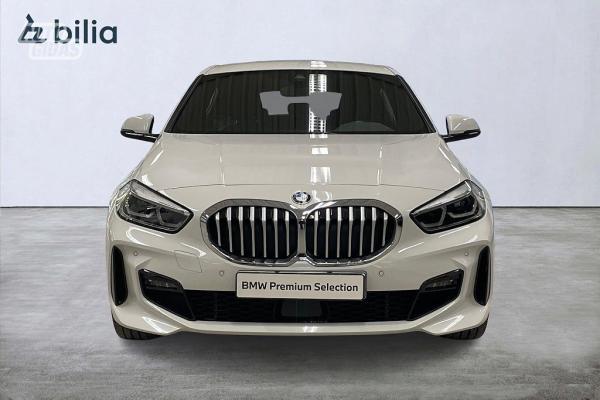 Balts BMW 118 2023 Kauņa, ar dzinēja tilpumu 0.00 L un nobraukumu 26 tūkst. km par 30292 €, foto 5 vietnē AUTOMOTO.COM.LV