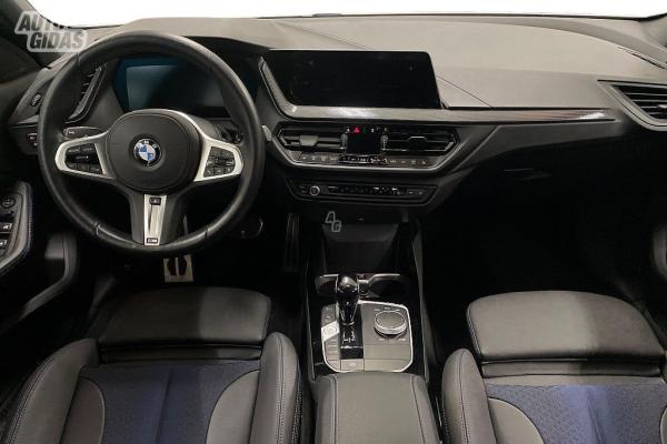 Balts BMW 118 2023 Kauņa, ar dzinēja tilpumu 0.00 L un nobraukumu 26 tūkst. km par 30292 €, foto 8 vietnē AUTOMOTO.COM.LV