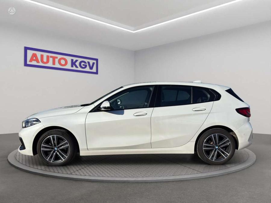 White BMW 118 2023 in Klaipeda, with an engine capacity of 1.50 L and mileage of 39 thousand km for 21999 €, photo 3 on AUTOMOTO.COM.LV