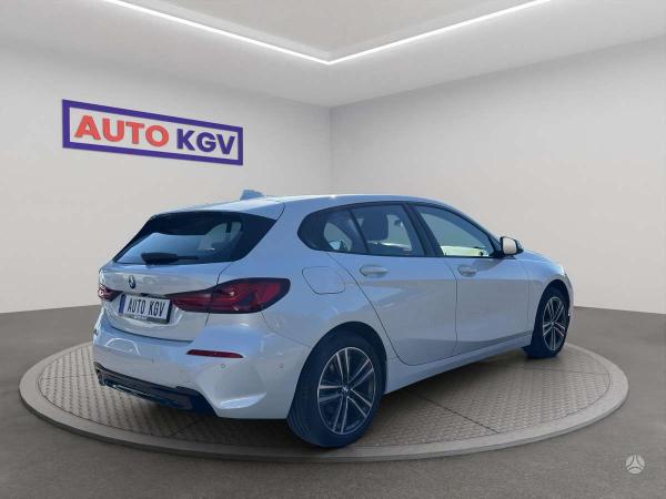 White BMW 118 2023 in Klaipeda, with an engine capacity of 1.50 L and mileage of 39 thousand km for 21999 €, photo 6 on AUTOMOTO.COM.LV
